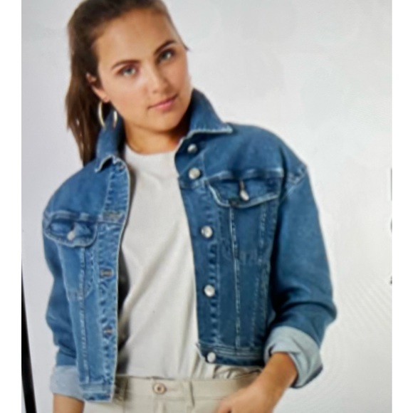 Lee | Jackets & Coats | Nwt Lee Legendary Cropped Regular Fit Denim ...
